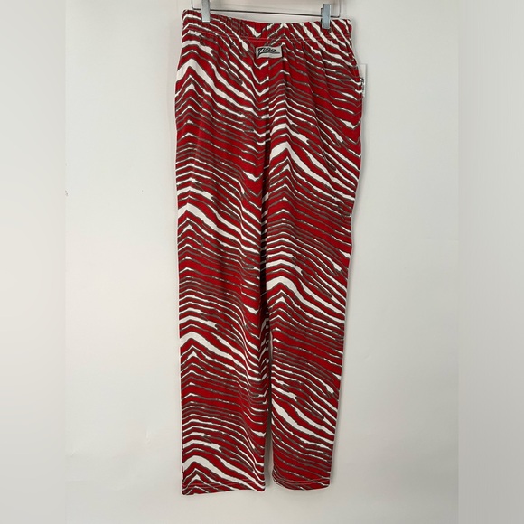 Zubaz | Pants | Nwt Zubaz 9s Red Zebra Relaxed Leg White Straight 037 ...